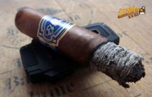 El Baton Double Toro - Cigar Review